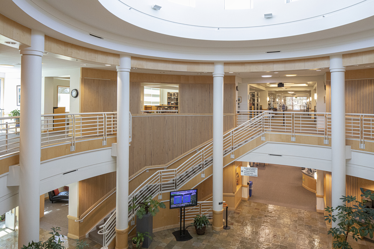 Central Oregon Community College Library – Kirby Nagelhout Construction ...